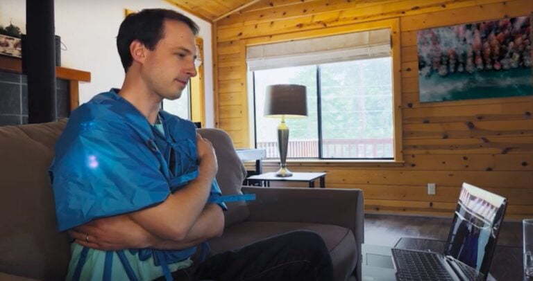 HugShirt ile Uzaktan Kucaklaşma Deneyimi • Bigumigu