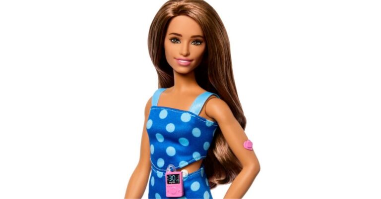 Kutusundan Çıkan Dev Barbie • Bigumigu